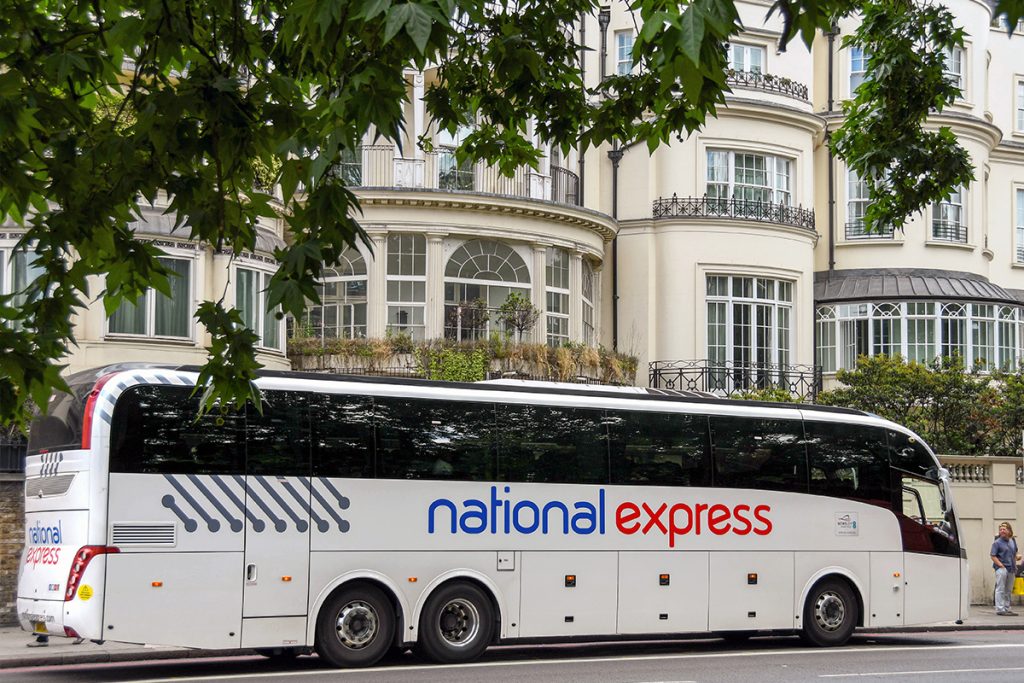 Bus transfer Luton Airport naar Londen centrum